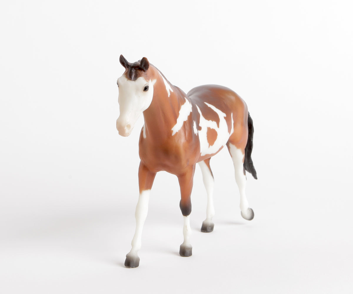 Breyer Pinto Sporthorse #677 – Lobster Bisque Vintage