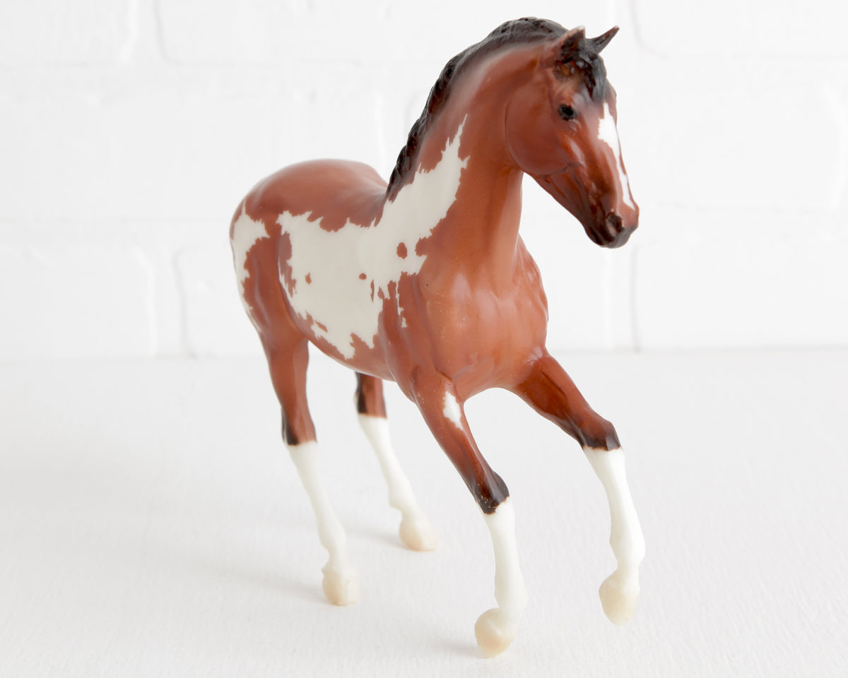Breyer Bay Overo Ginger #62004 – Lobster Bisque Vintage